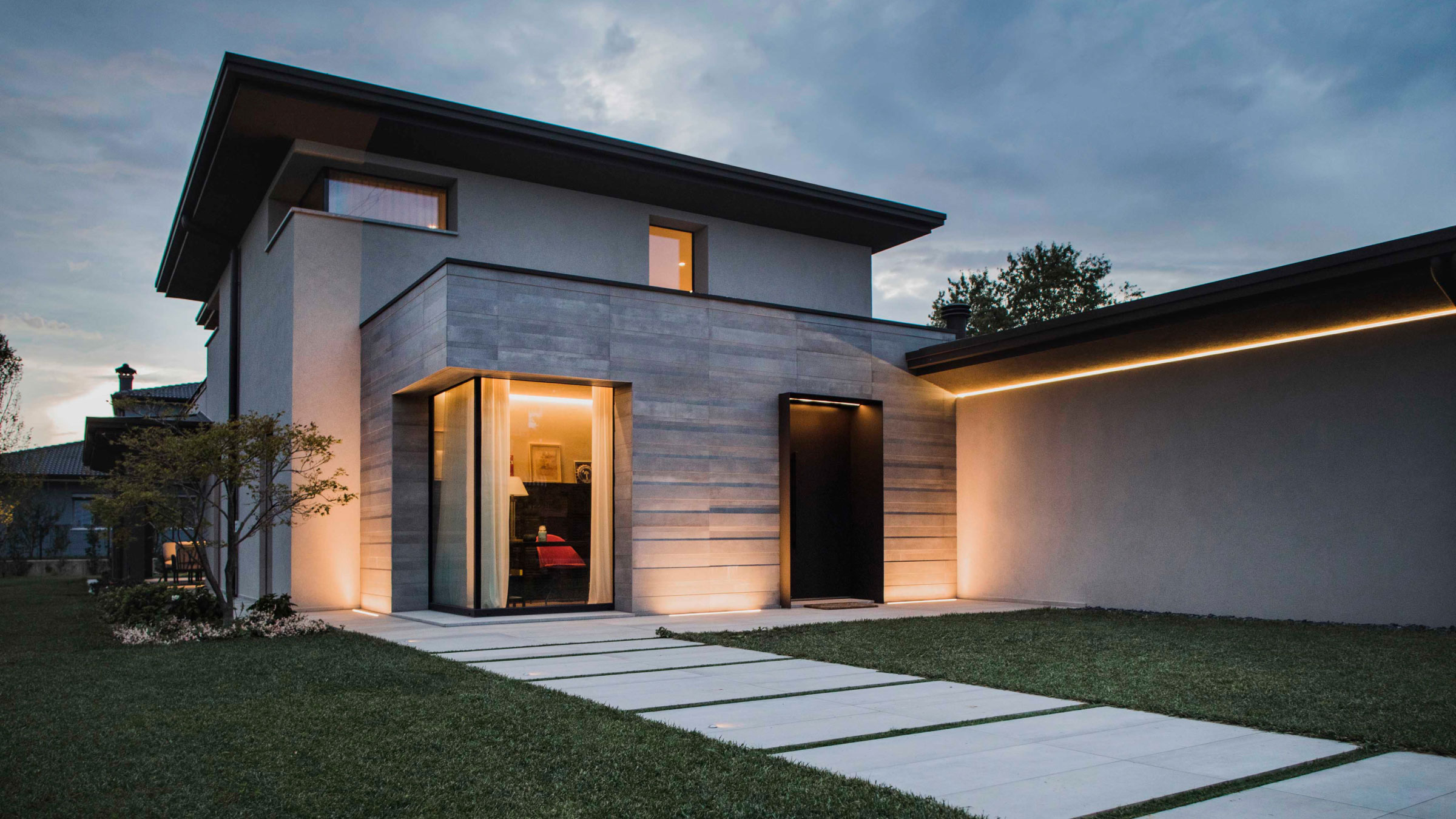 B House: Pavimento in Gres Effetto Pietra, Arredamento Bagno | Minuzzo