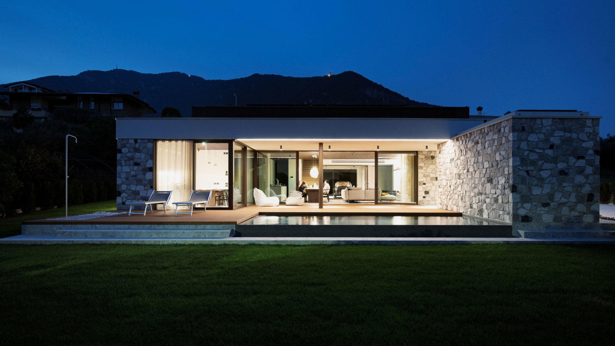 House MD: Pavimento in Gres Porcellato e Legno, Arredo Bagno | Minuzzo